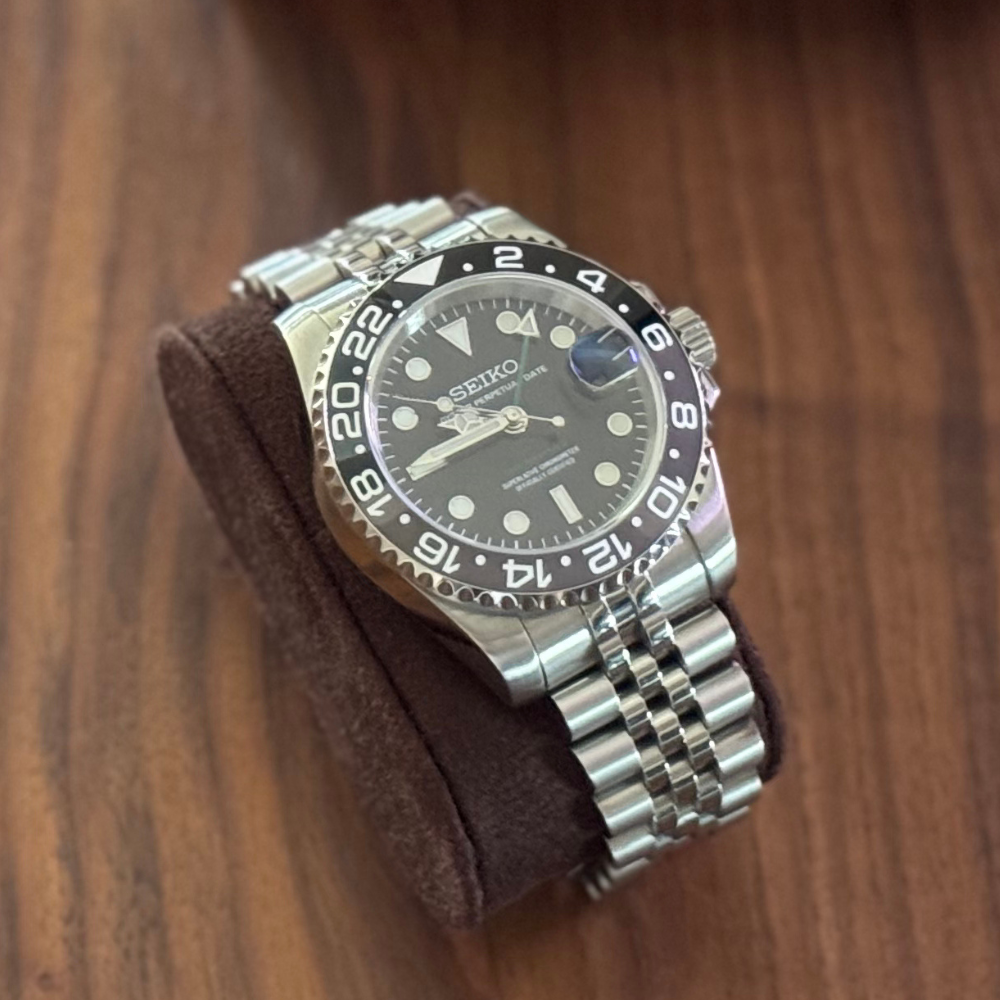 Bruce Wayne GMT Seiko – Marina Time Watch